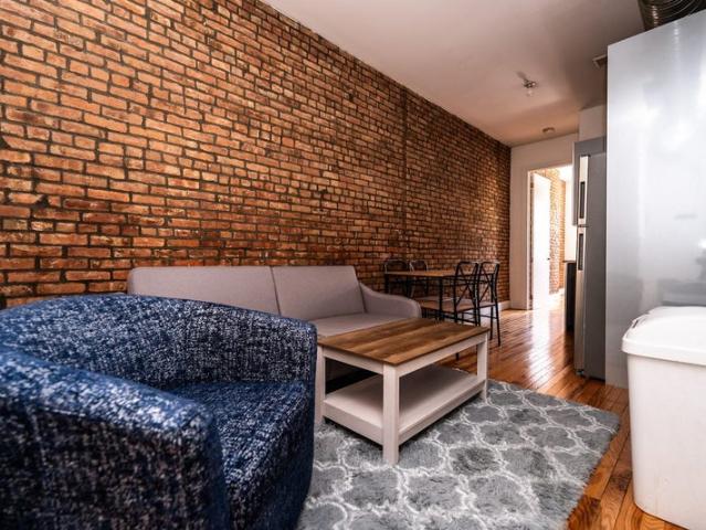 Room in Brooklyn on a flexible lease