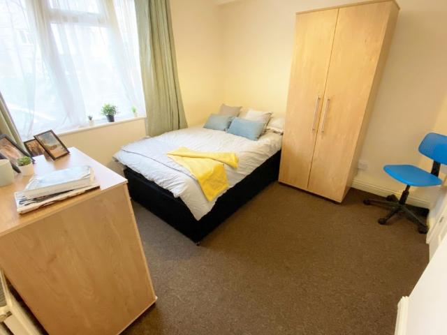 room in Broad Green, Southampton
