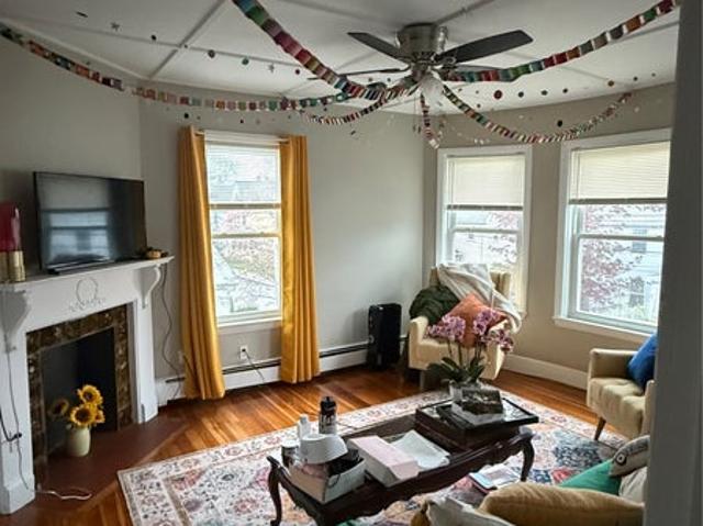 Room in cute girly apartment for rent!