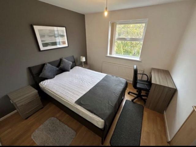 Room In Cadman Drive, Priorslee, Telford TF2, Room to rent, £525 pcm | PrimeLocation