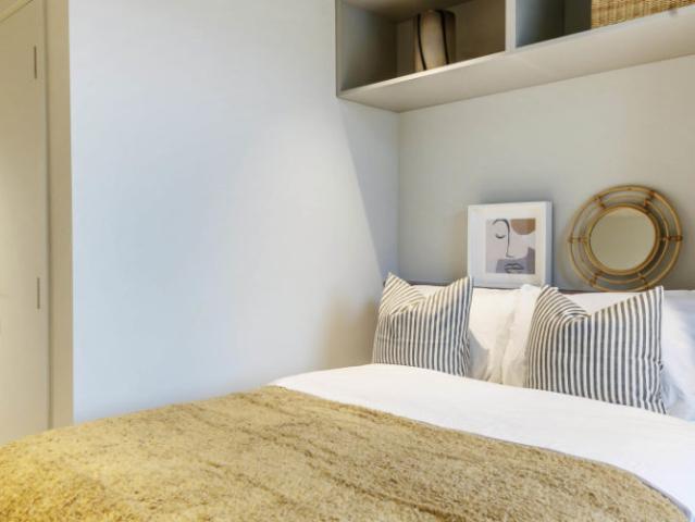 room in Camden Street