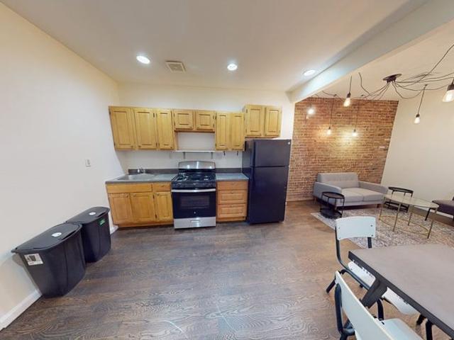 Room in Central Harlem on a flexible lease