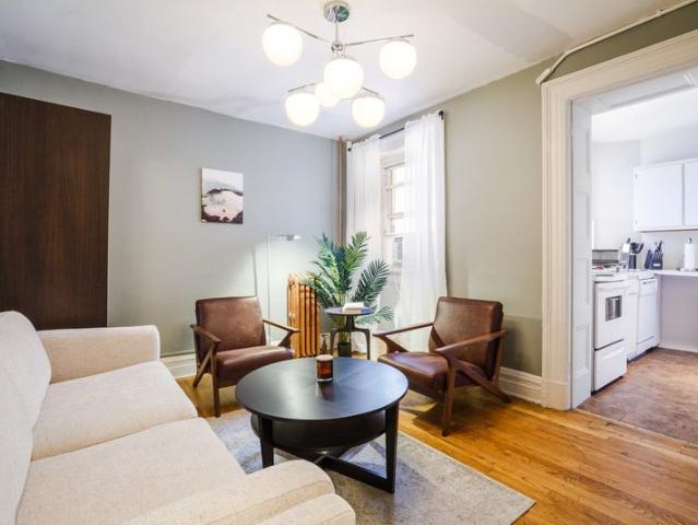 Room in Chelsea on a flexible lease