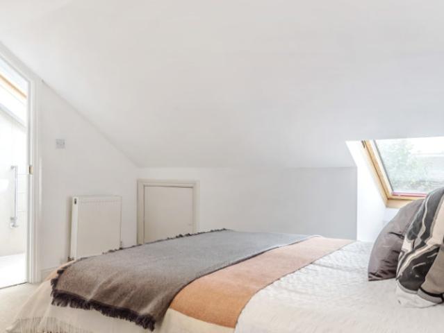 room in Clapham