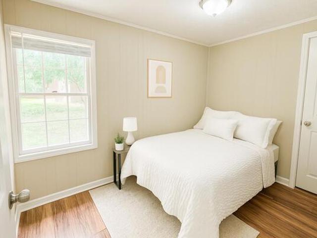 Room in College Park Near ATL Airport, Shops & Dining Walkable & Upgraded!