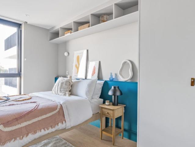 room in Crimscott Street