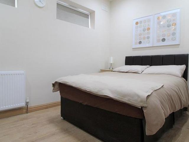 Room in Croydon