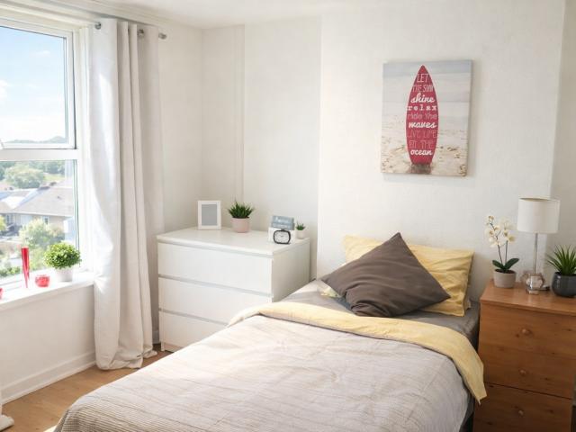 Room in Darlaston WS10 9LL