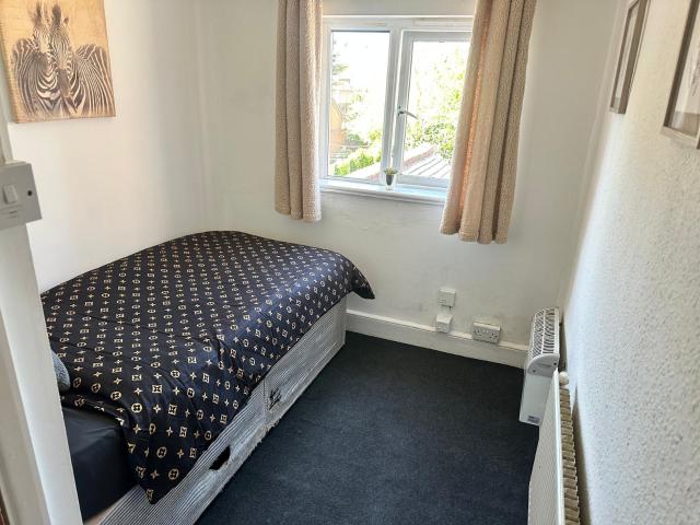 Room in Darlaston WS10 9SQ