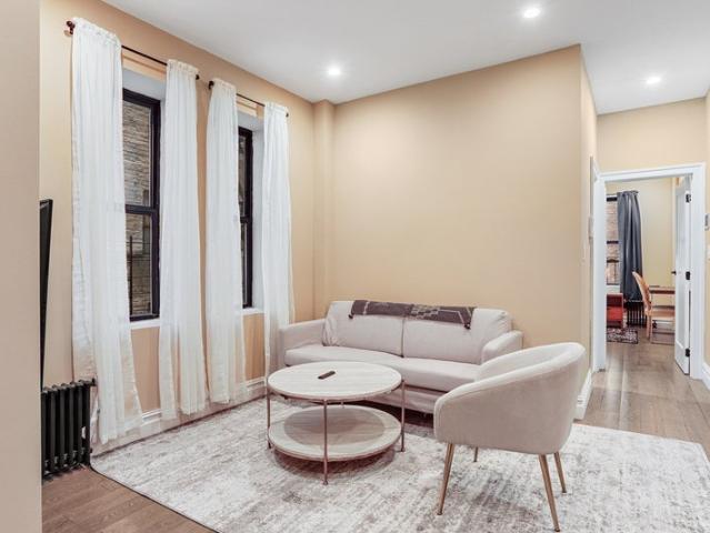 Room in East Harlem on a flexible lease