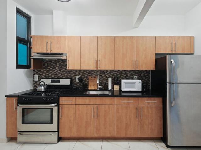 Room in East Harlem on a flexible lease