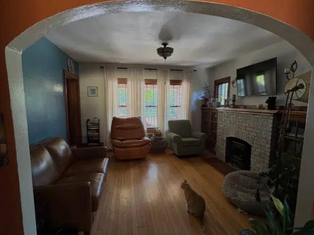 Room in East Madison from 09/01