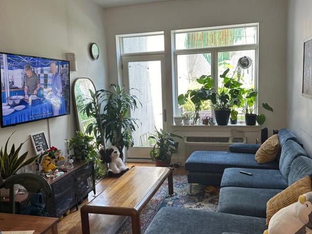 room in east williamsburg