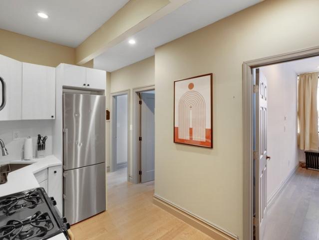 Room in East Village on a flexible lease