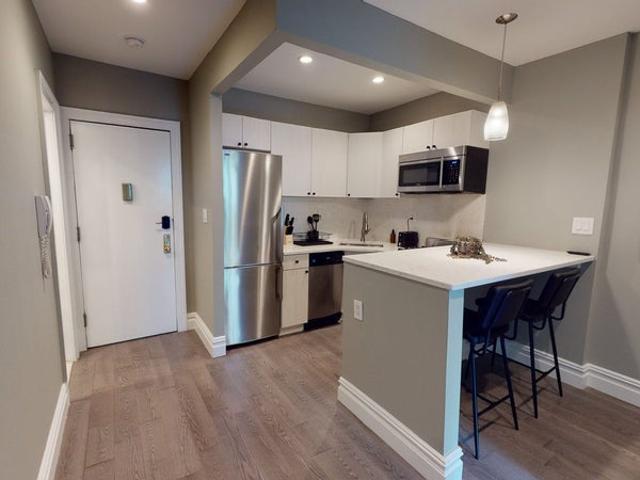 Room in East Village on a flexible lease