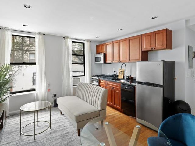 Room in East Village on a flexible lease