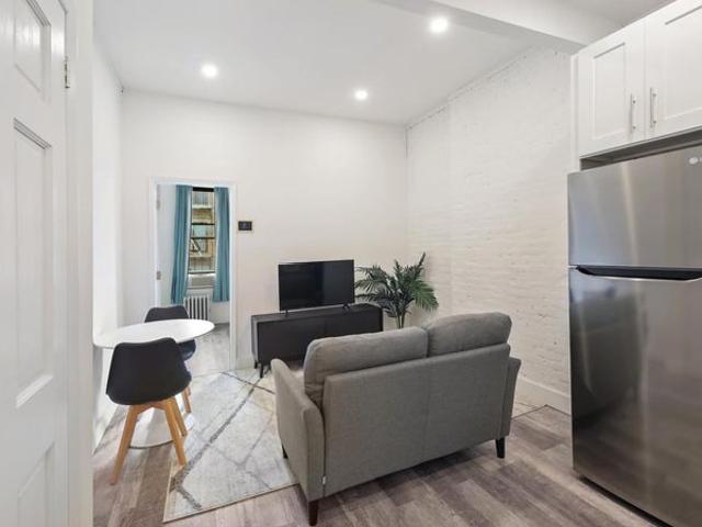 Room in East Village on a flexible lease