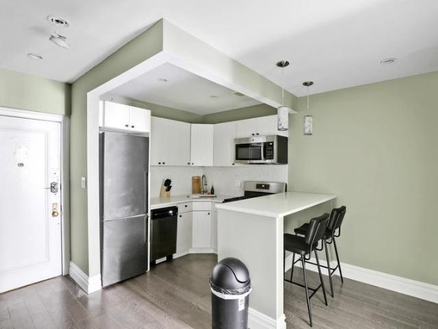 Room in East Village on a flexible lease