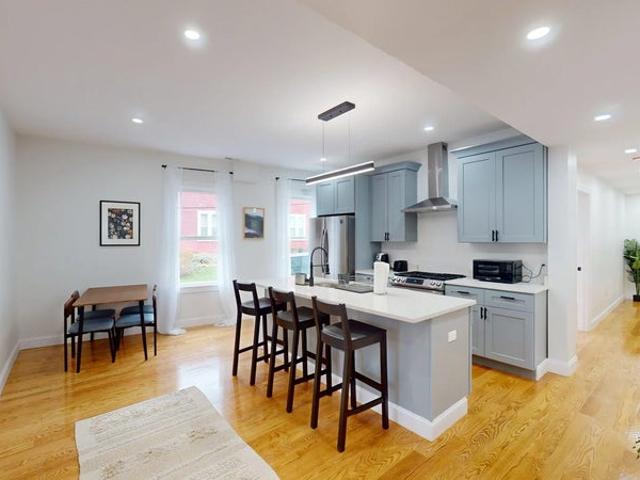 Room in Fort Hill on a flexible lease