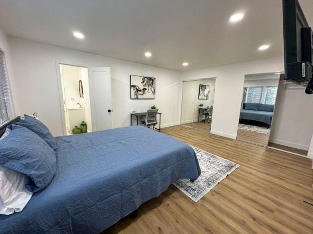 Room in Granada Hills – Close to Providence Holy C