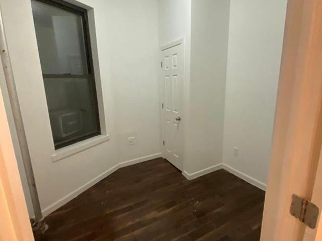 Room in Harlem!