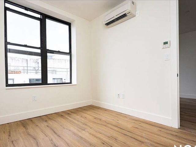 Room in Highly Sought After Greenpoint Building!