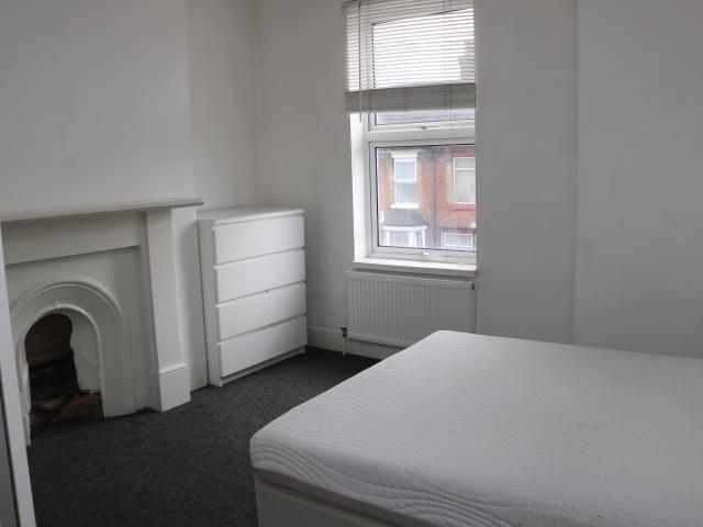 room in Holland Road, Maidstone