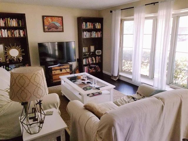 Room in Homey Coronado Hills ABP