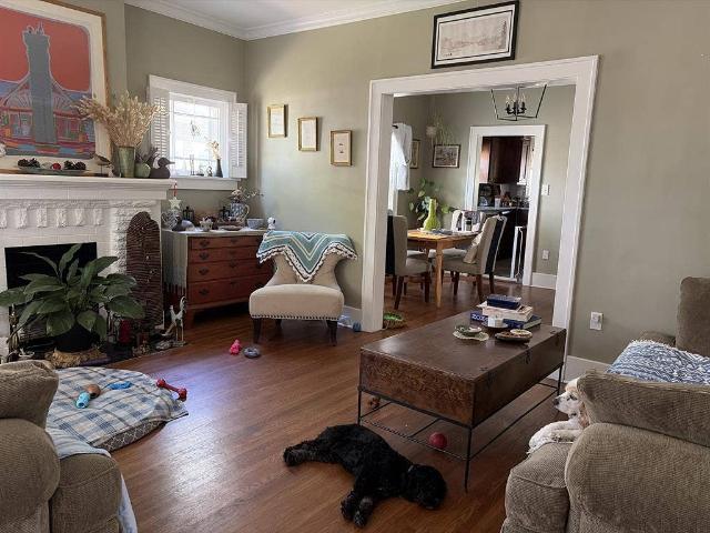 Room in house for rent
