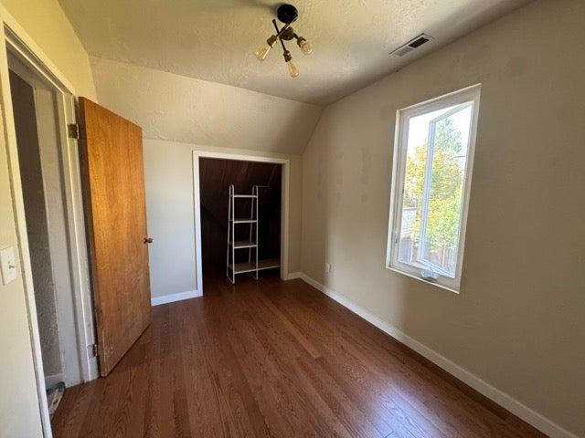 Room in House In Columbia City