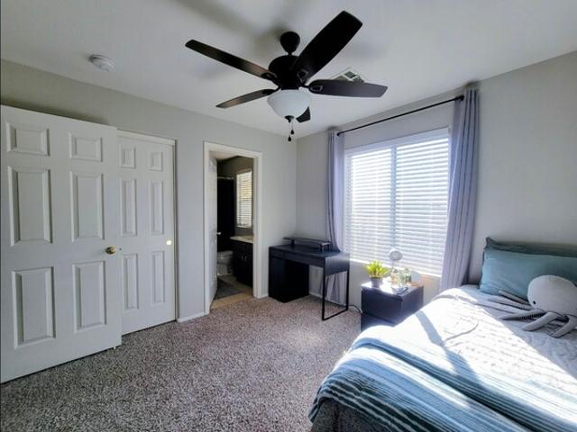 Room in House w/Private Bathroom
