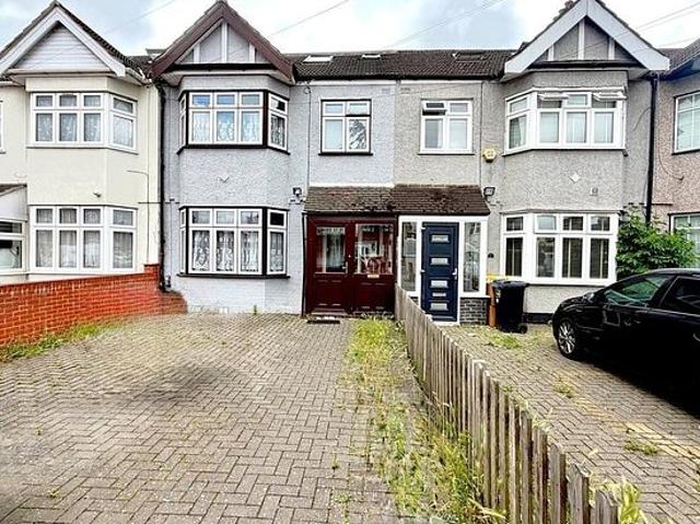 Room in Ilford