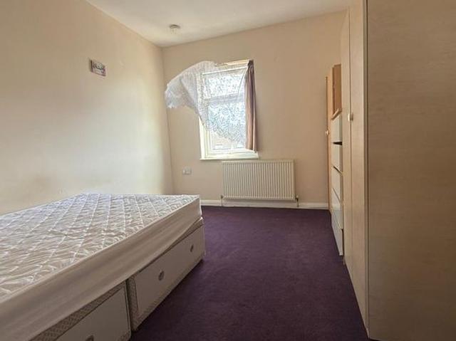 Room in Ilford