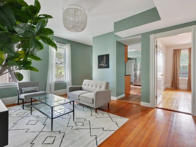 Room in Inman Square on a flexible lease