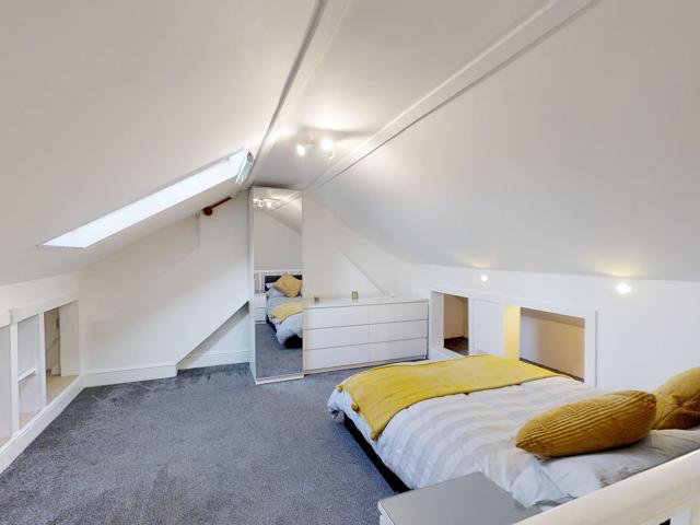 room in King Edward Road, Maidstone