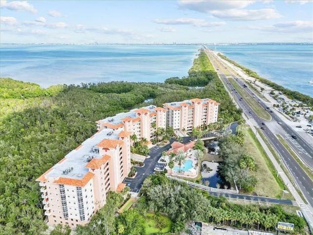 ROOM in Luxury St. Pete Condo