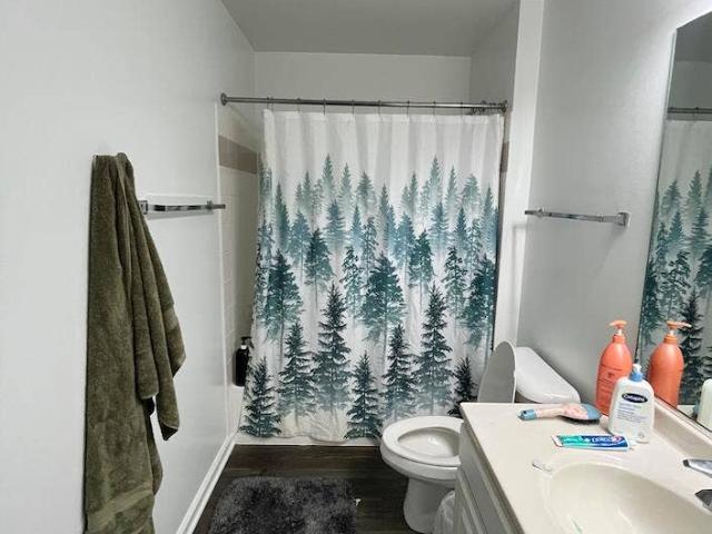 Room In Lakemoor