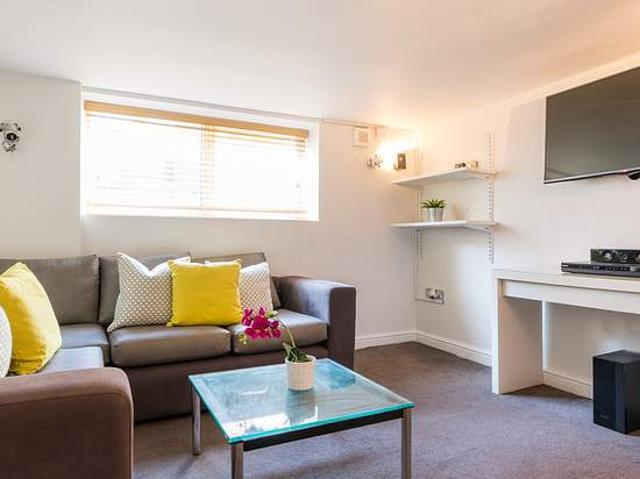 Room in Leeds