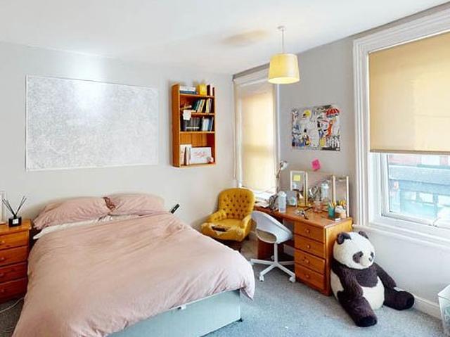 Room in Leeds