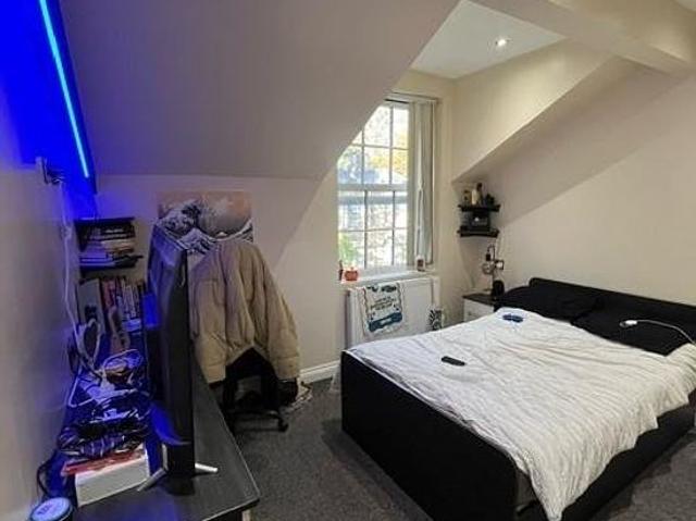 Room in Leeds
