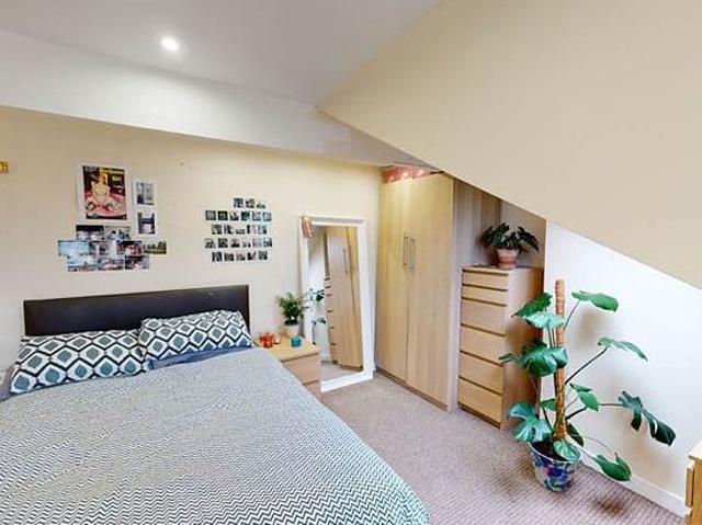 Room in Leeds