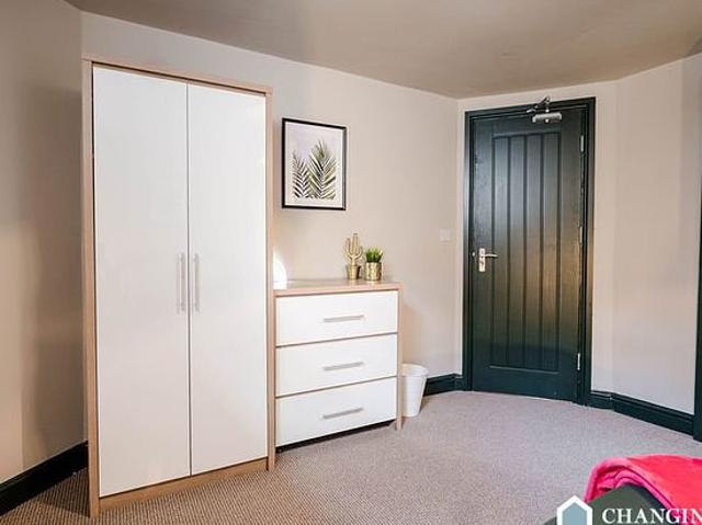 Room in Leeds