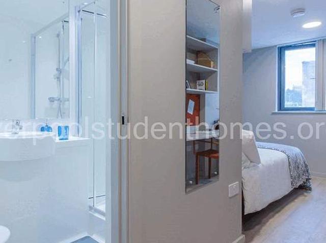 Room in Liverpool