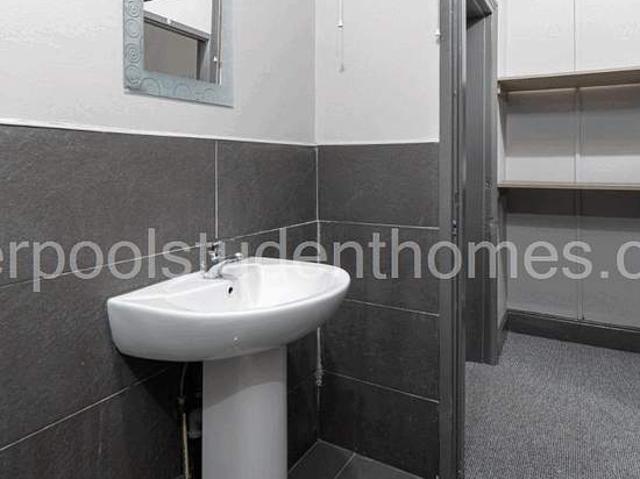 Room in Liverpool
