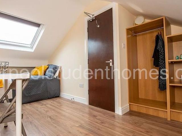 Room in Liverpool