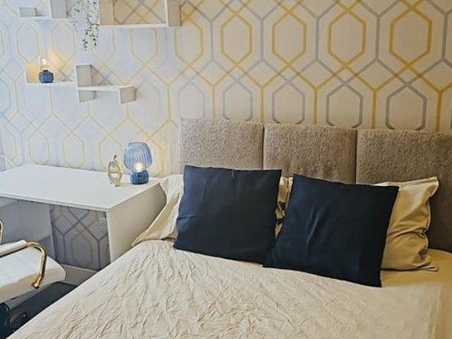 Room in Liverpool