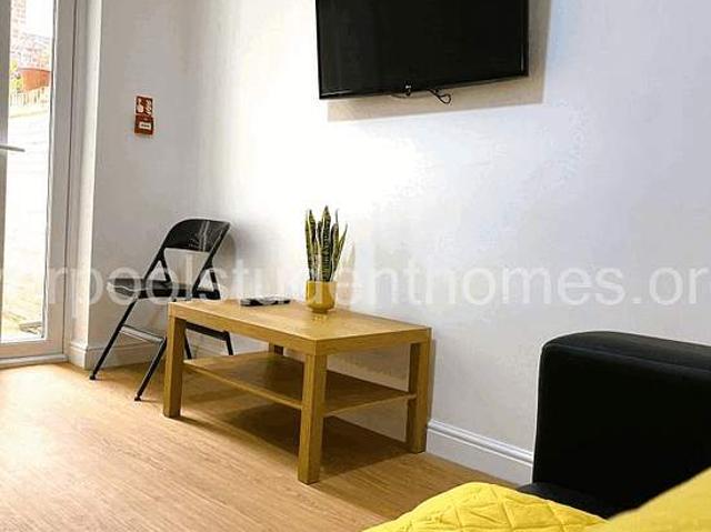 Room in Liverpool