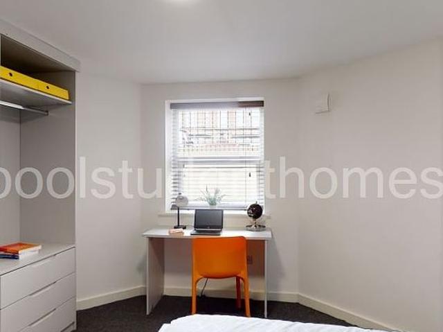 Room in Liverpool