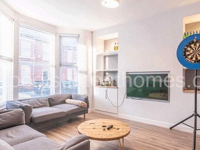 Room in Liverpool