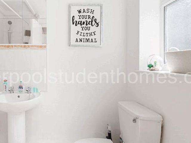 Room in Liverpool